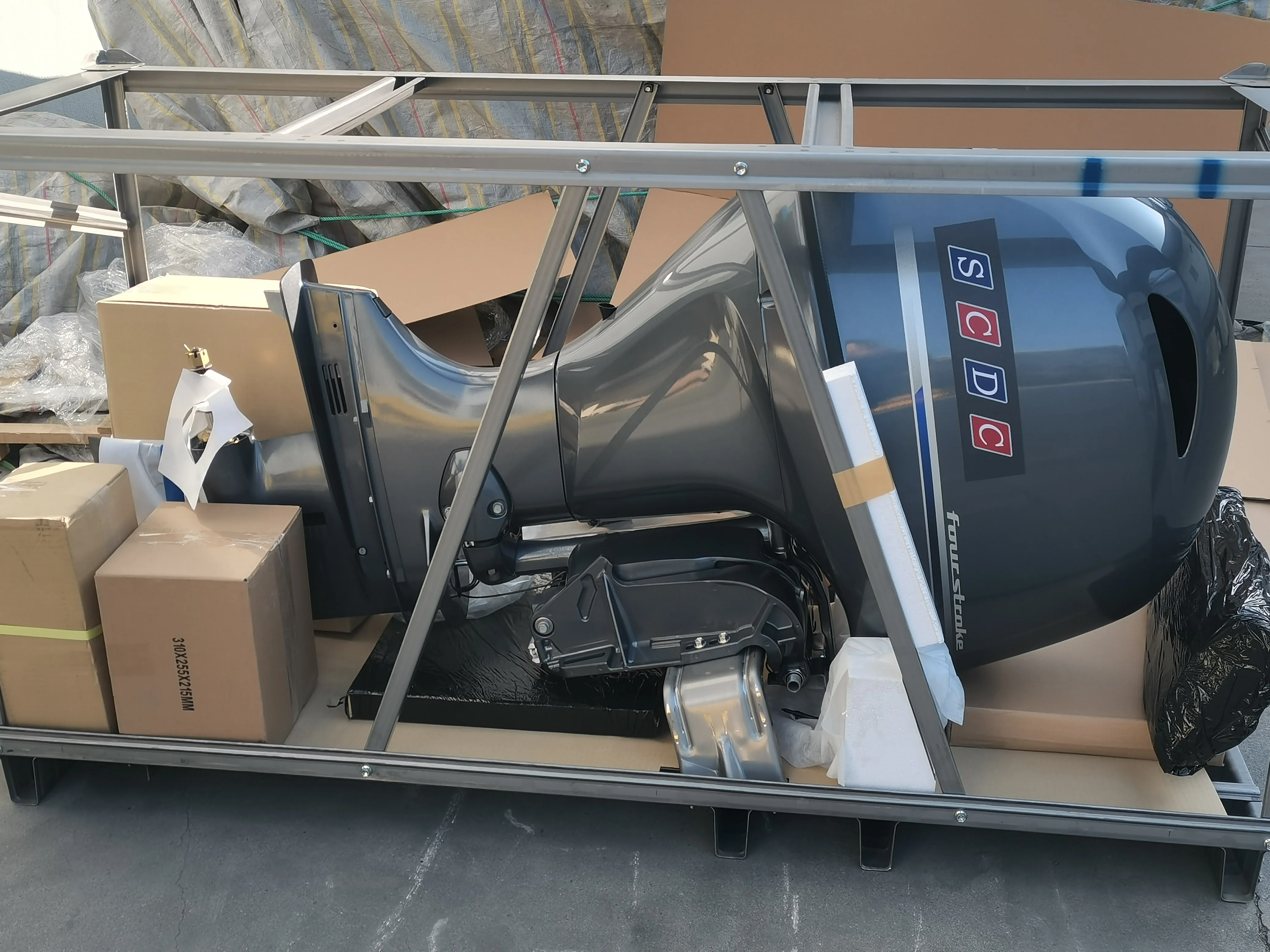 Suzuki DF4A Outboard Motor - 40HP, 4 Stroke, Easy to Operate