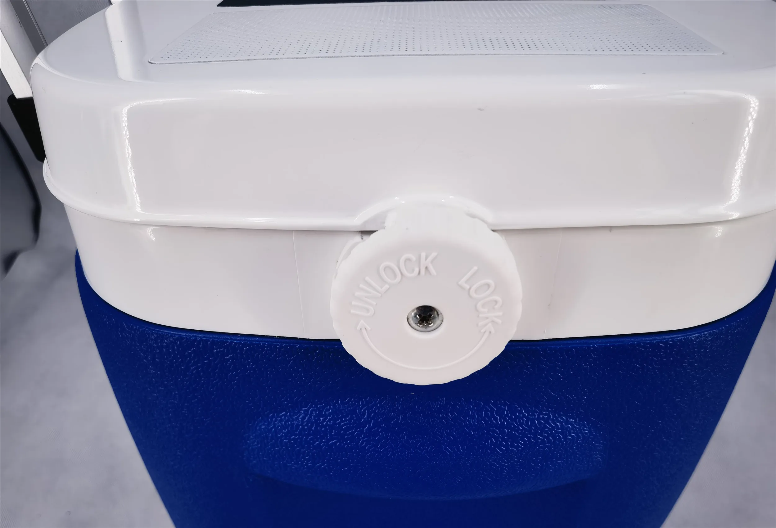Tr-trolley Bluetooth Wireless Cooler Solar With Speaker,Hielera - Buy ...