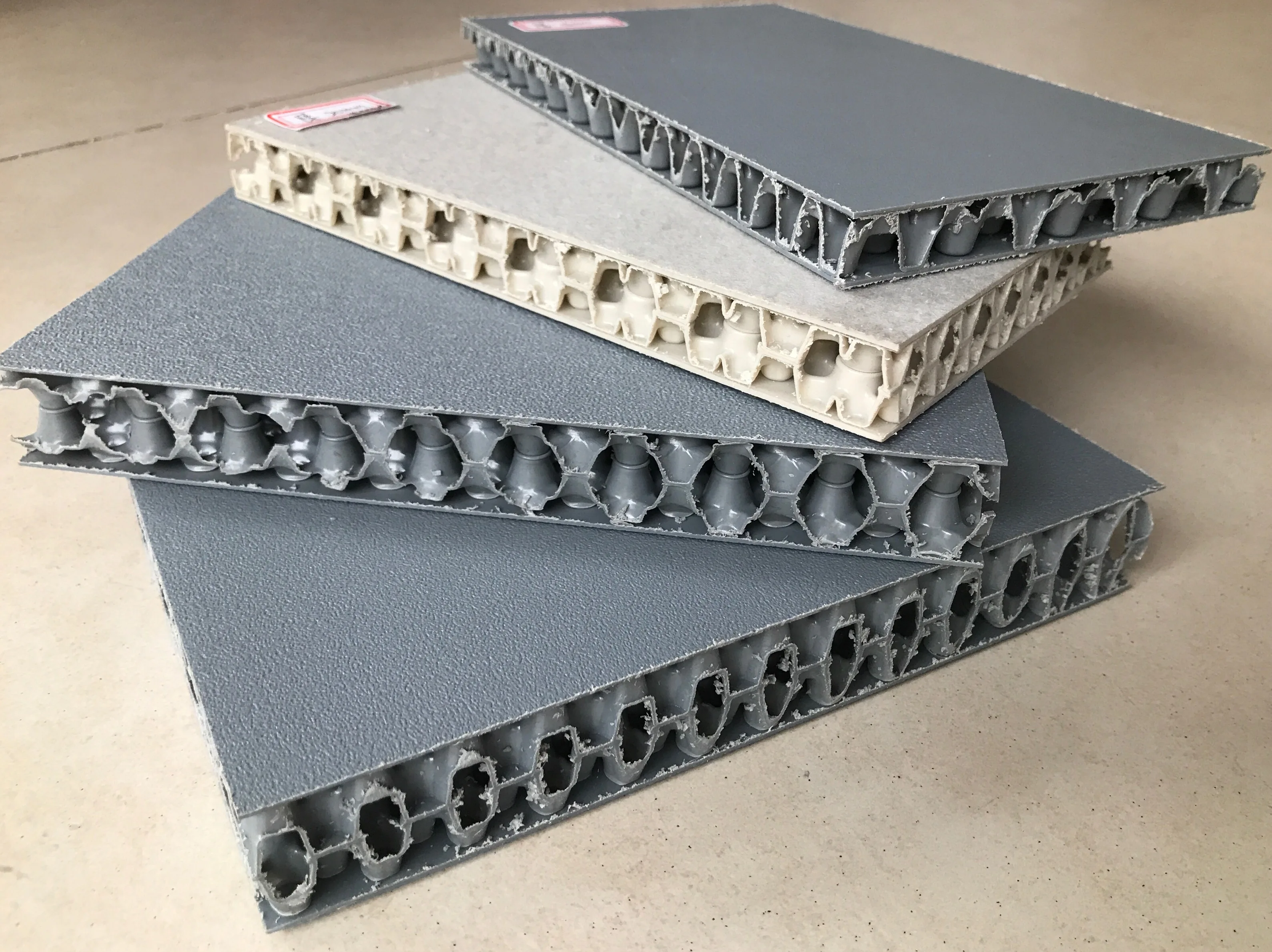 4ft*8ft Factory Price Black Color Pp Plastic Corrugated Hollow Panel ...