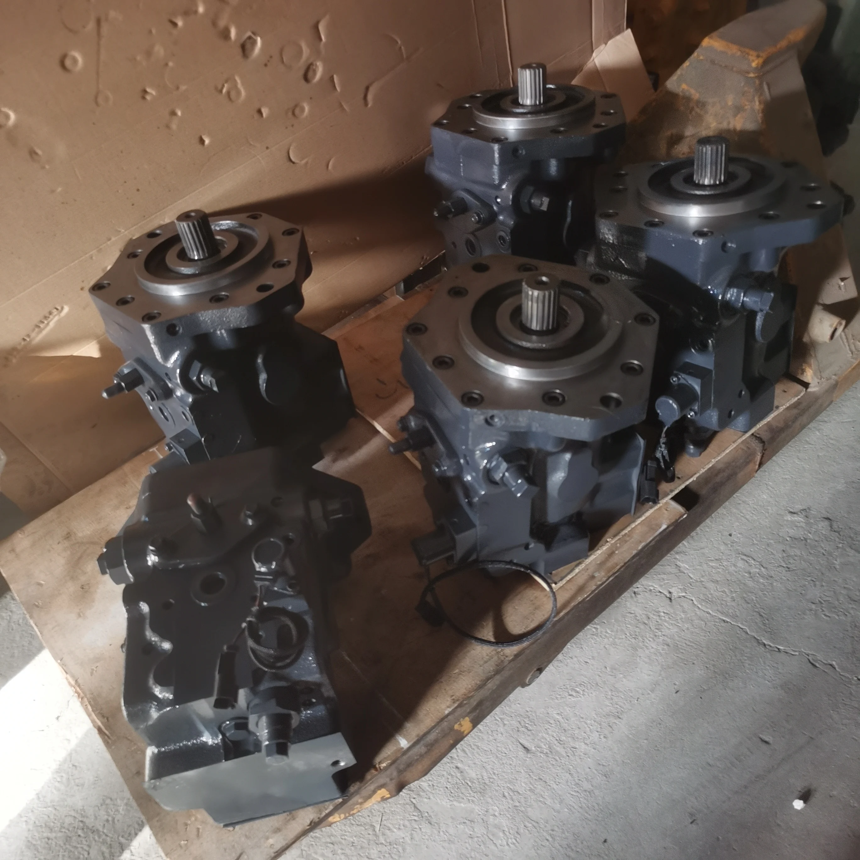 Excavator Bulldozer Hydraulic Pump Fan Pump 708- 2k-00122 7081w00620 ...