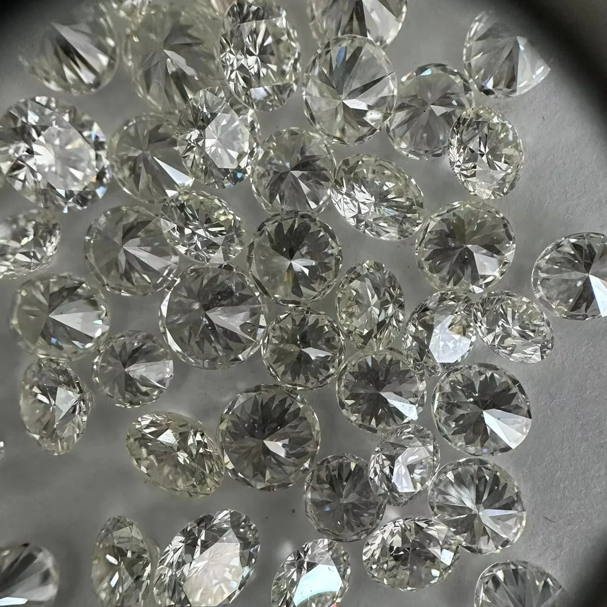 IGI Certified Lab Grown Excellent Cut Diamond 1.4mm-2.6mm E Color VS SI ...