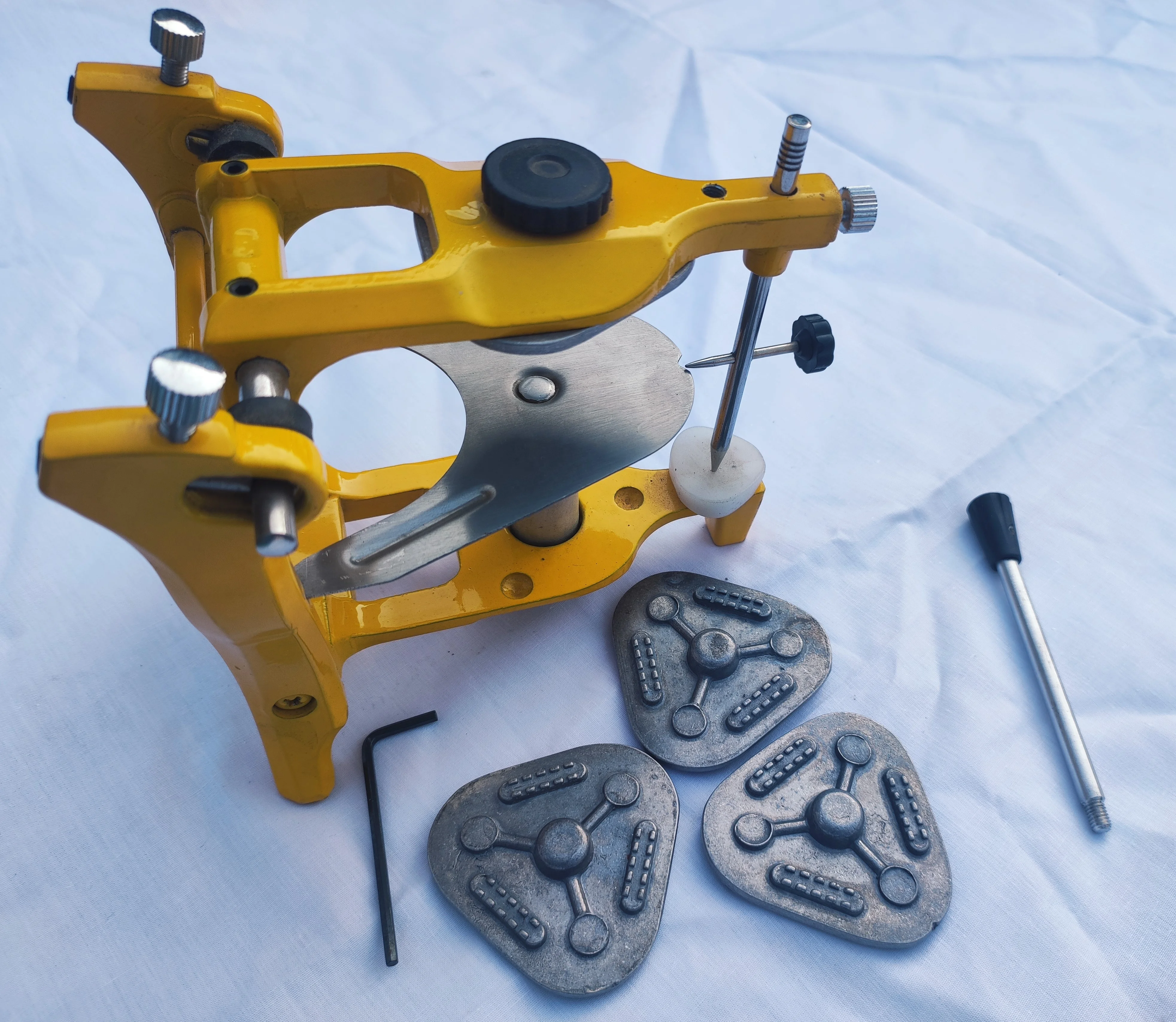 Surgical Dental Semi-adjustable Articulator Dental Laboratory Equipment ...