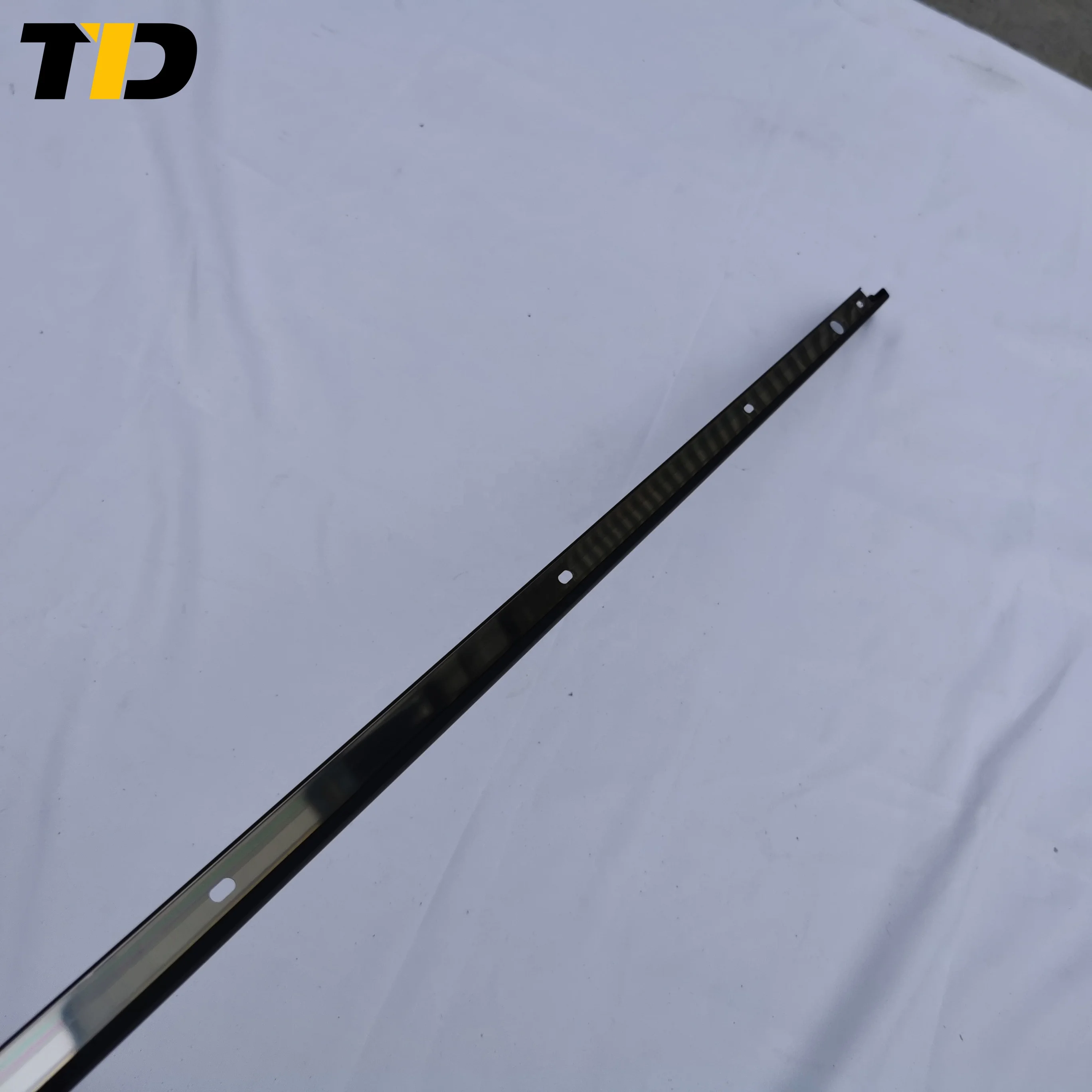 Frame Molding for Toyota Highlander - Durable & Stylish