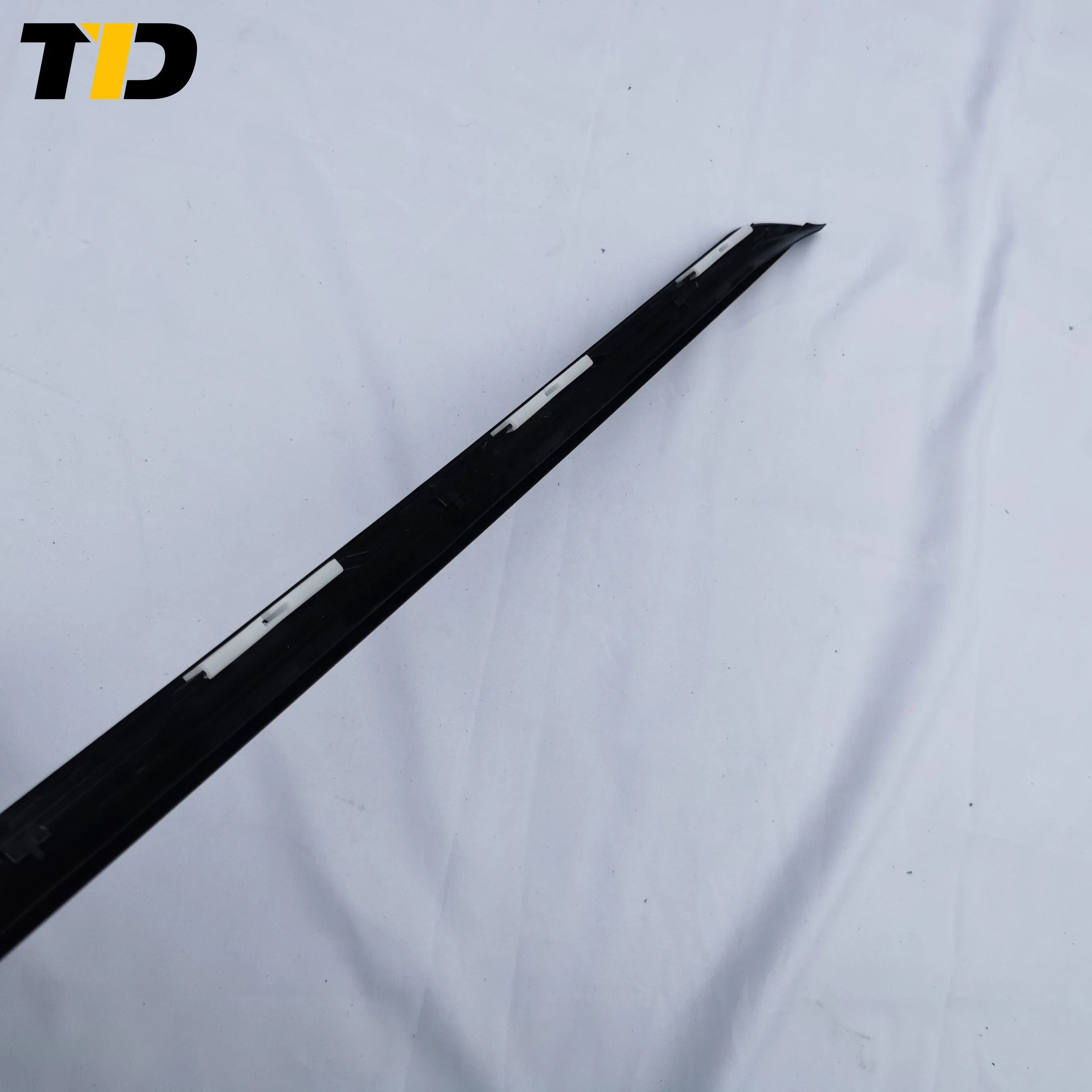 Toyota Highlander Side Molding - Durable & Stylish