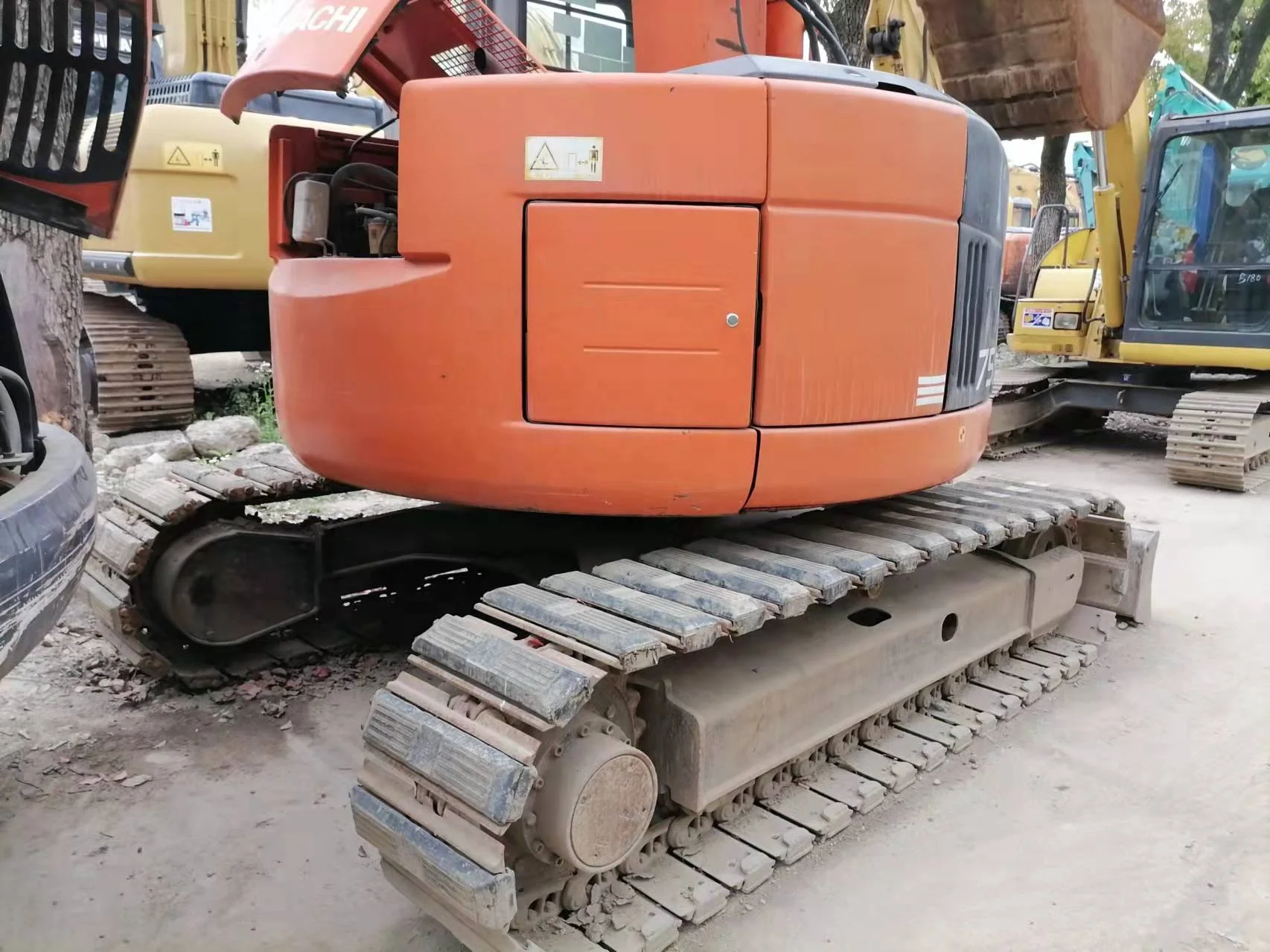 Used Hitachi Zx75 Crawler Excavator Zaxis 75 Model For Sale By Owner 7. ...