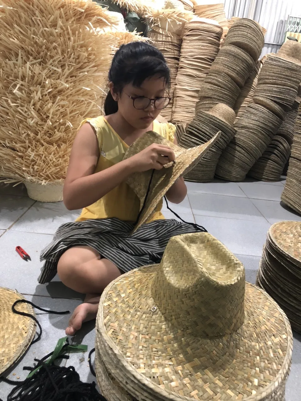 Male Hat Made From Rattan Stalk Stock Women's Fresh Rattan Hat 99 Gold ...