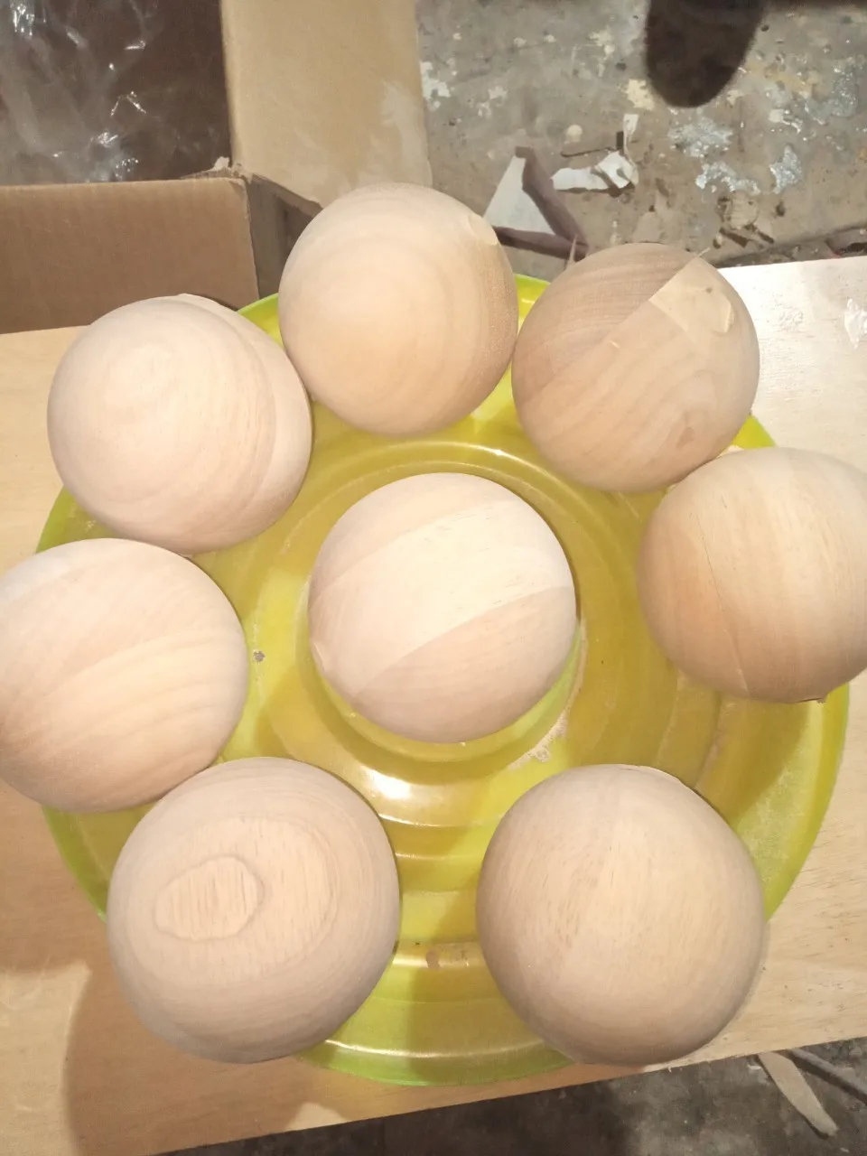 Customized Non-Toxic Folk Art Style Polished Peach Wood Balls Home ...