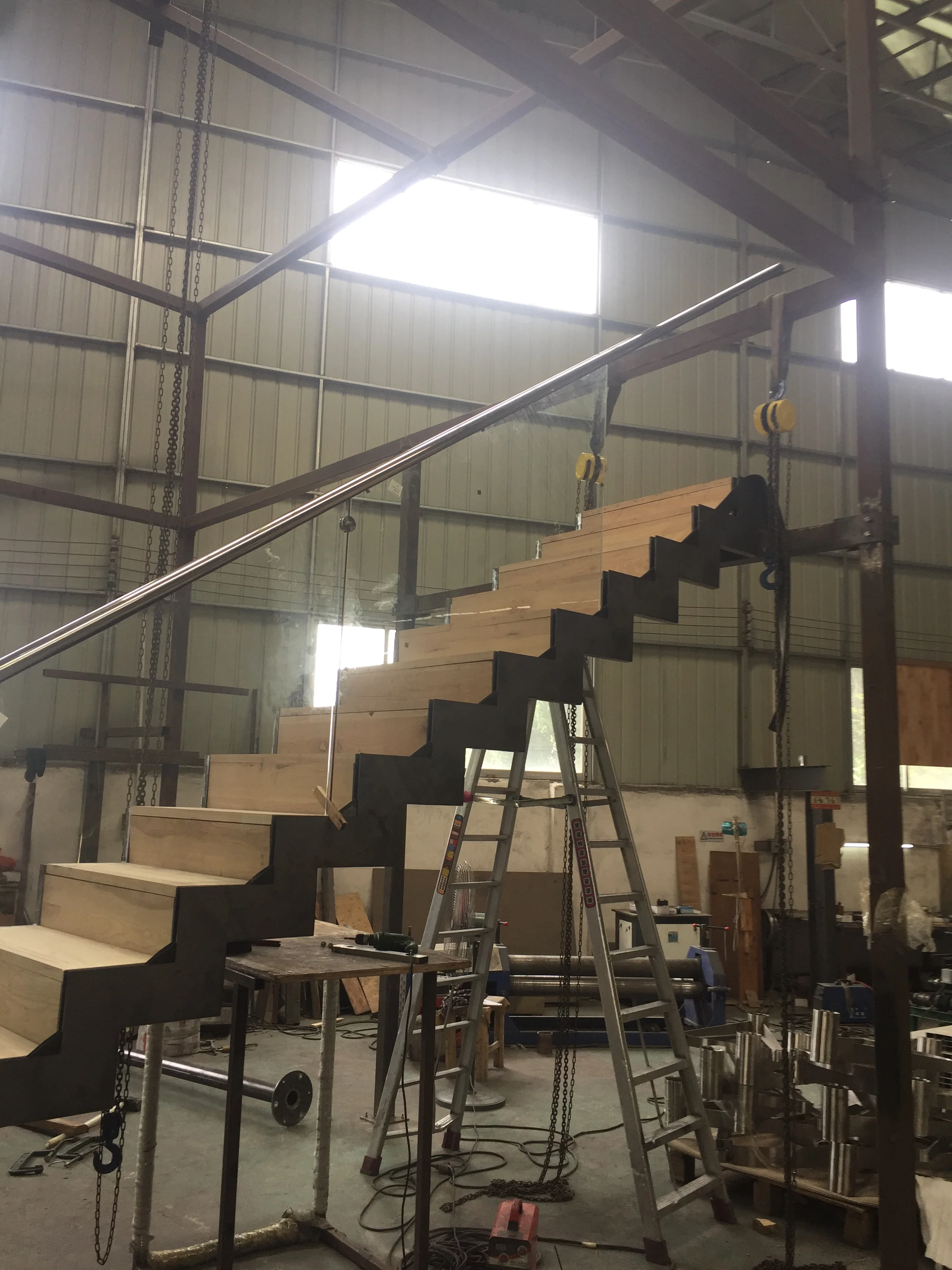 Double-side Stringer Stairs Wood Staircase U Channel Beam