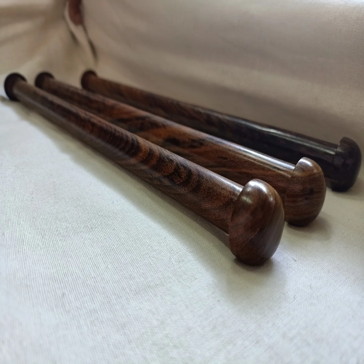 Scroll Rod for Invitations - Elegant Wedding Decor