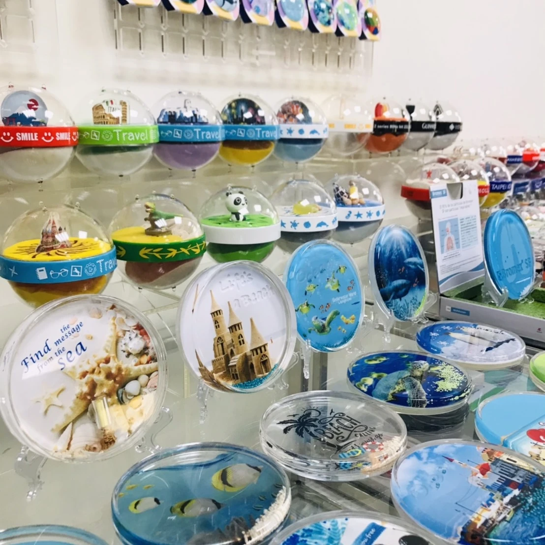 Sea Life Liquid Filled Acrylic Paperweight, Starfish with Floating ...