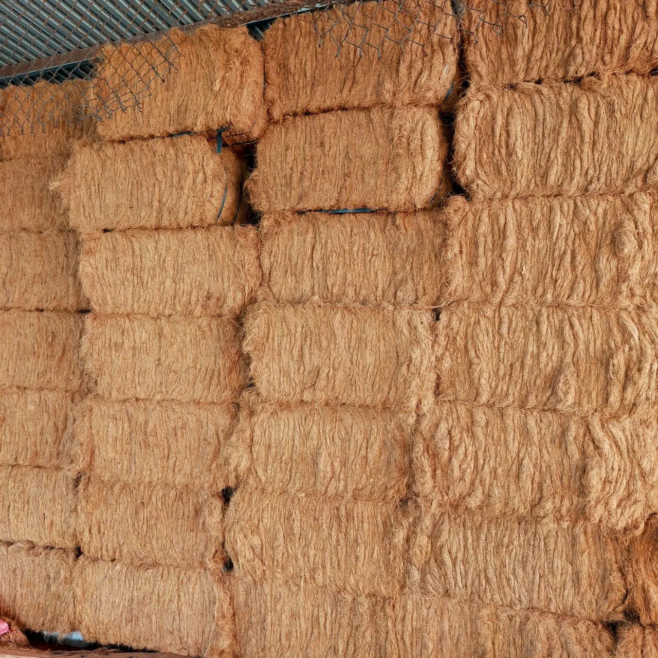 Cocopeat Coir Fiber Husk Fiber Coco Natural Organic Coir Fiber Pith ...