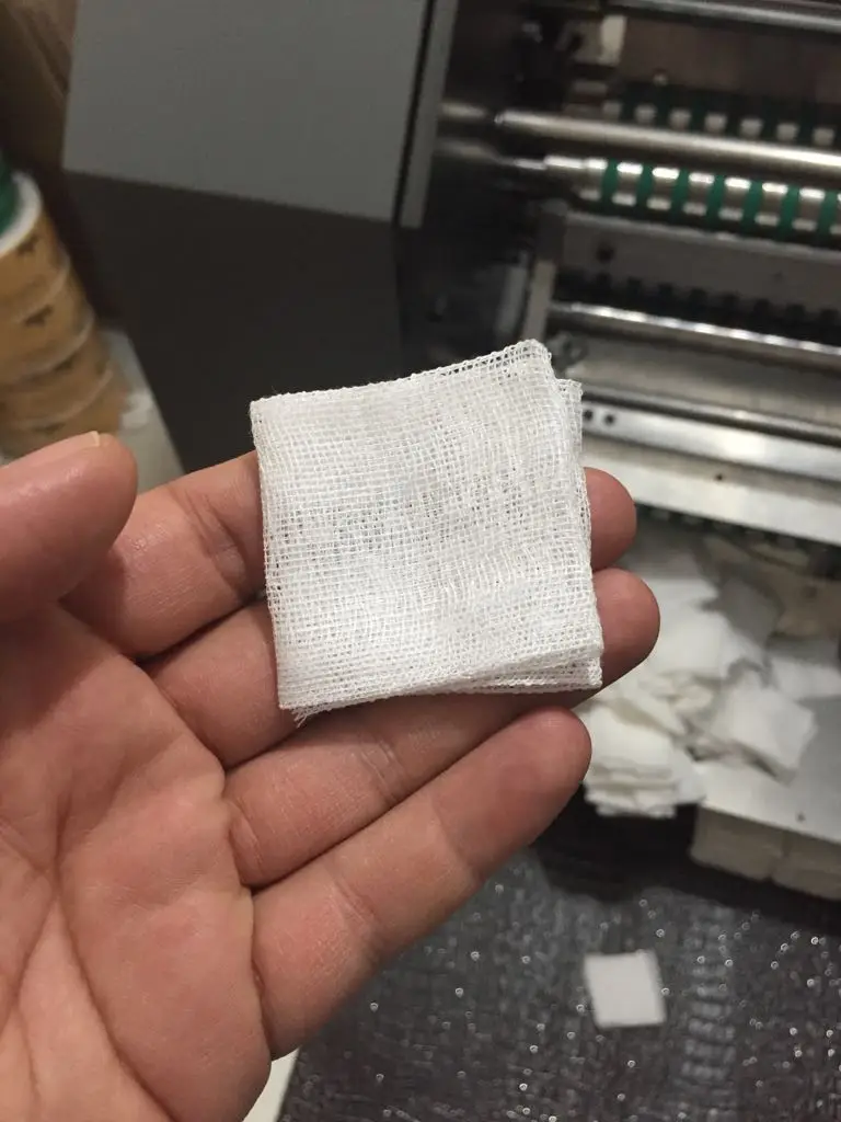 Compact Gauze Swab Folding Machine - Efficient & Reliable