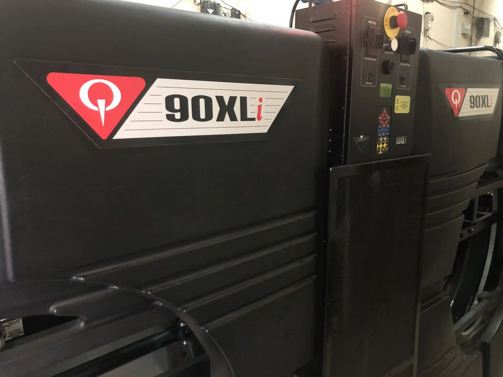 QubicaAMF 90XLi equipo de bolos| Alibaba.com