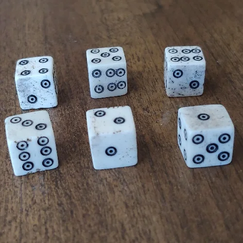 Handmade High Quality Buffalo Bone Gaming Dice - Cubic Cube Shape