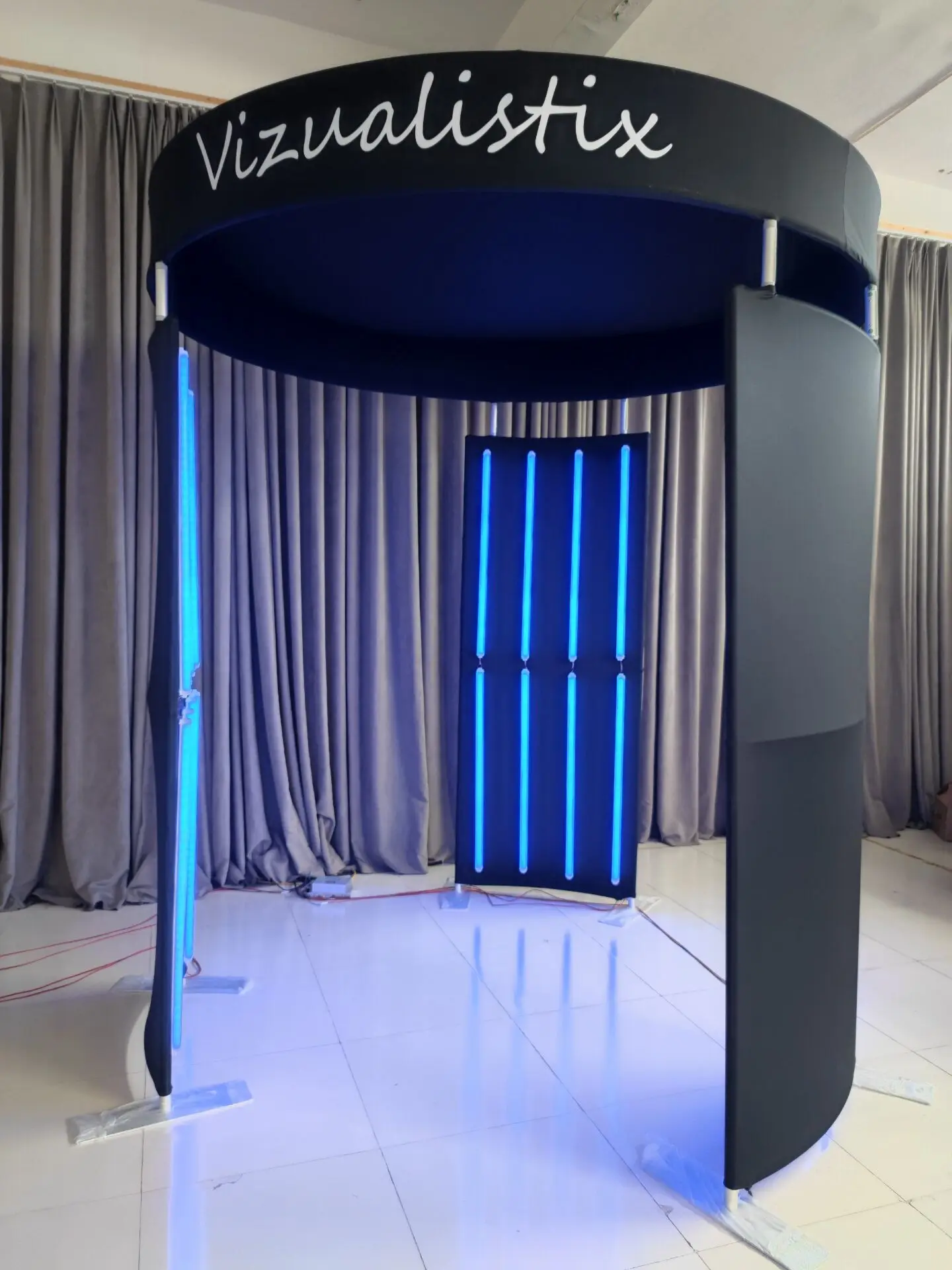 360 Photo Booth Enclosure With LED Lights| Alibaba.com