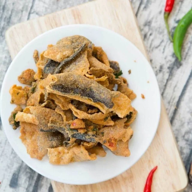 CRISPY FISH SKIN SNACKS - Nutritious & Delicious