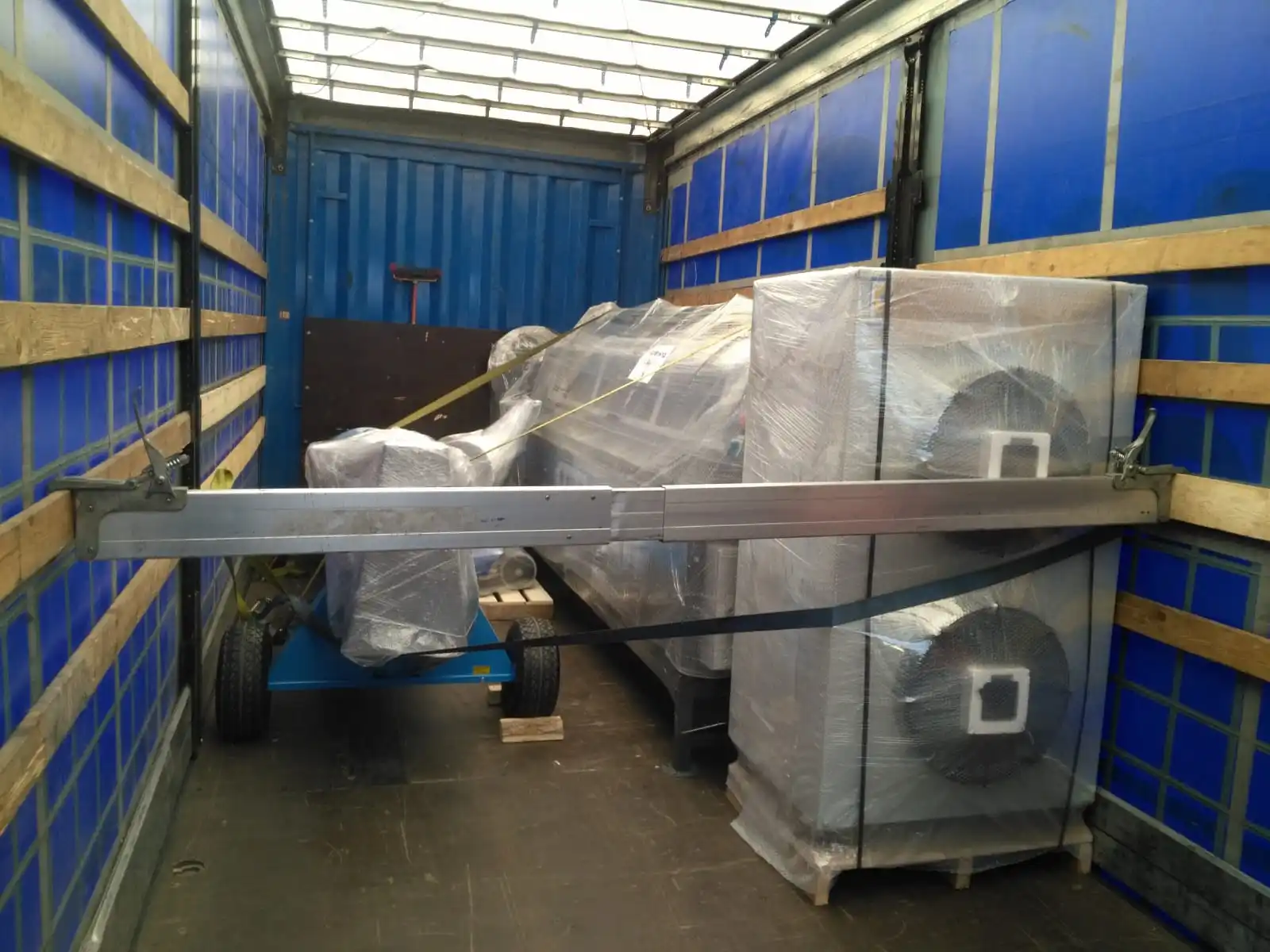 Automatic Carpet Finishing and Packing Machine - Cleanvac