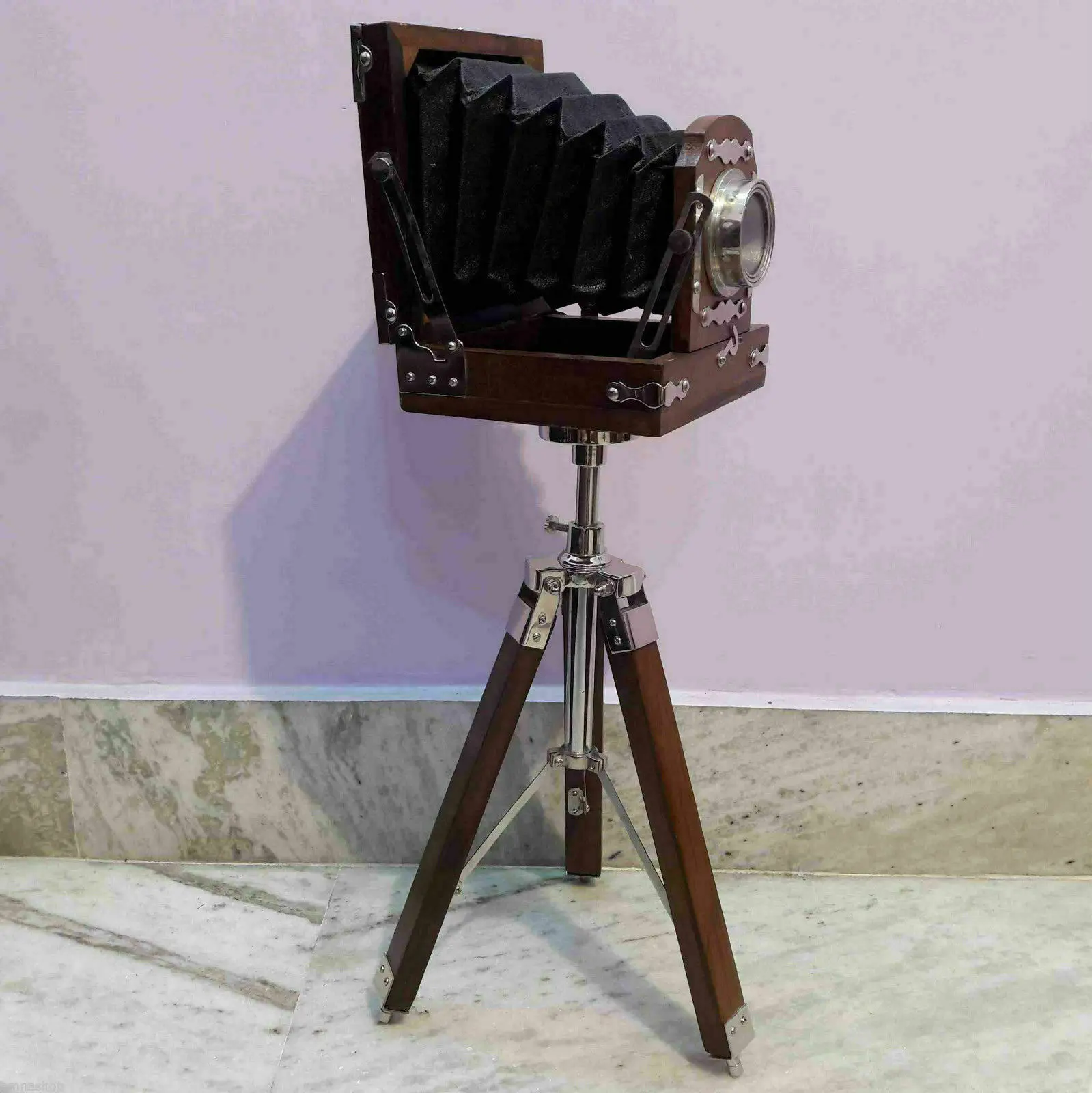 Antique Style Vintage Old Camera With Tripod Stand Model Home ...