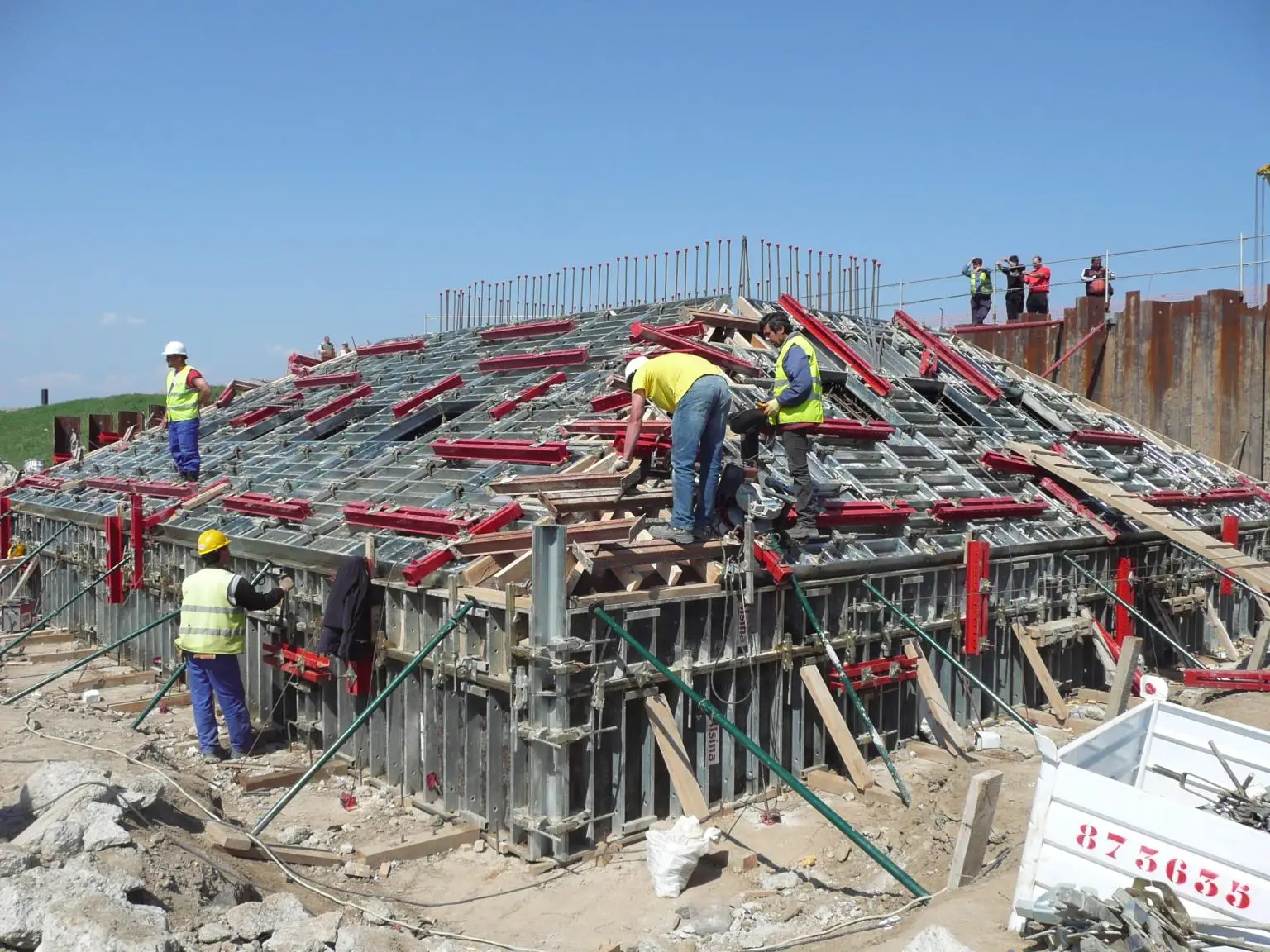 Push Pull Prop Telescopic Support Pole - Durable & Adjustable