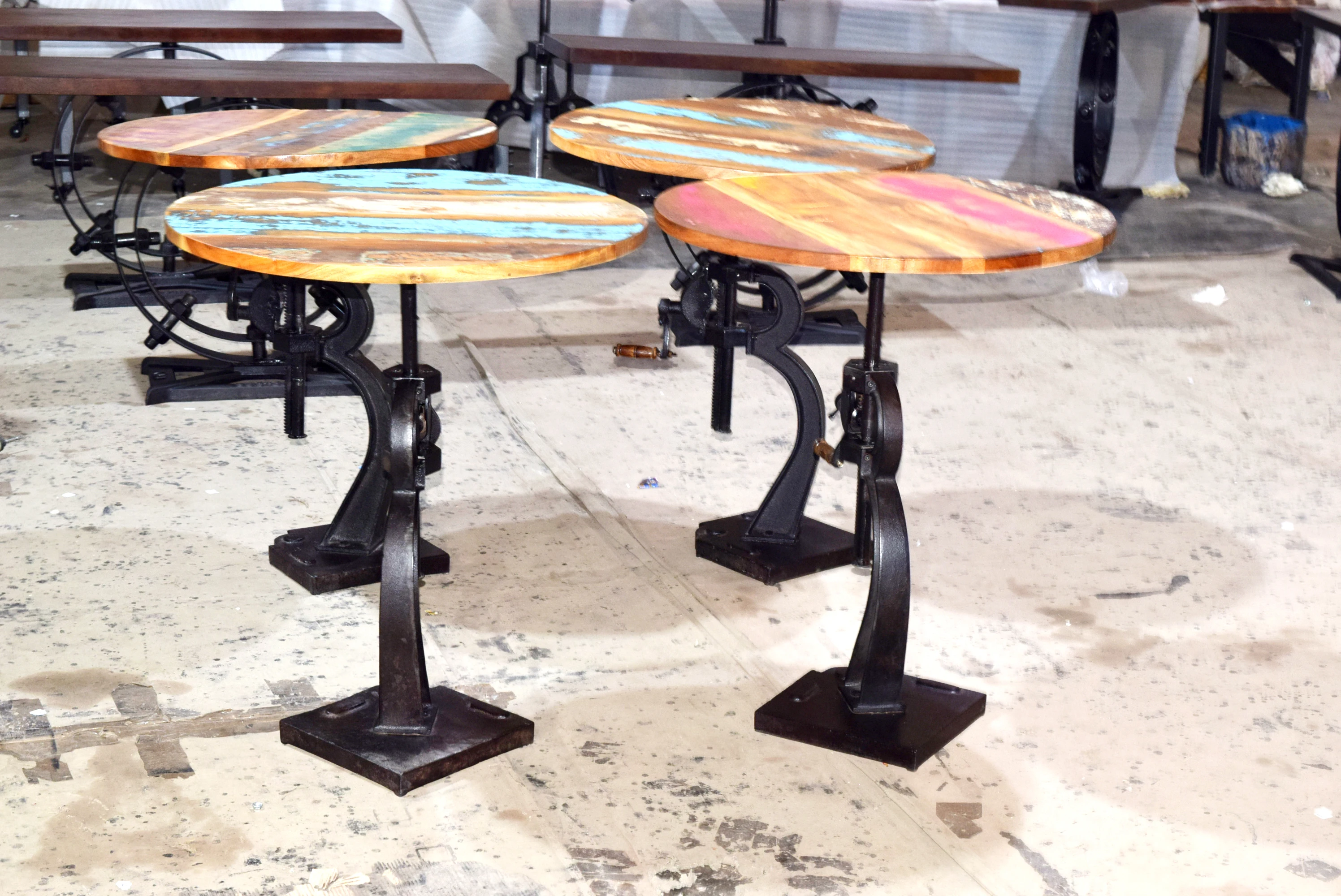 Round Folding Bar Table - Industrial Antique Style