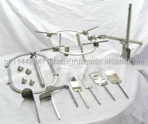 Mcculloch Retractor Set - Durable & Versatile Surgical Tools