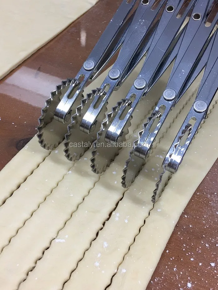 Adjustable Metal Bakery Tool 5 Wavy Blade Rolling Cutter - Buy Rolling ...