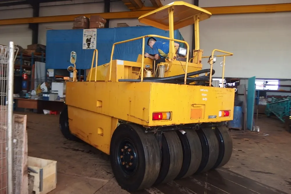 Used Sakai Ts200 - Buy Sakai Ts200,Tire Roller,Pneumatic Roller Product on Alibaba.com