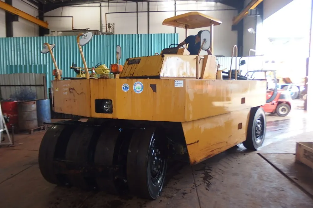 Used Sakai Ts200 - Buy Sakai Ts200,Tire Roller,Pneumatic Roller Product ...