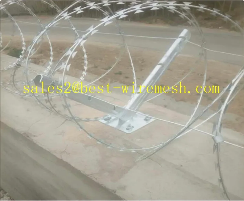 V Shaped Barb Wire Arm 6 Wire Malleable/wire Fence Corner Brace - Buy ...