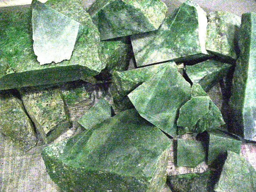 Raw Nephrite Stone - Buy Precious Nephrite Stone,Best Nephrite Stone ...