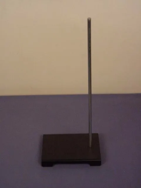 Heavy Duty Retort Stand Made Of Cast Iron Used For Science Experiment ...