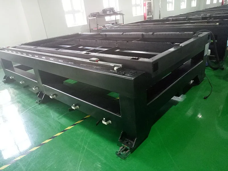 Taiwan Yyc Rack And Hiwin Guide Rail Fiber Laser 1000w Machine - Buy ...