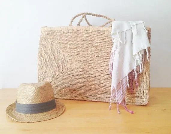 Shop Our Unisex Raffia Beach Bag from Vietnam - Perfect for Summer
