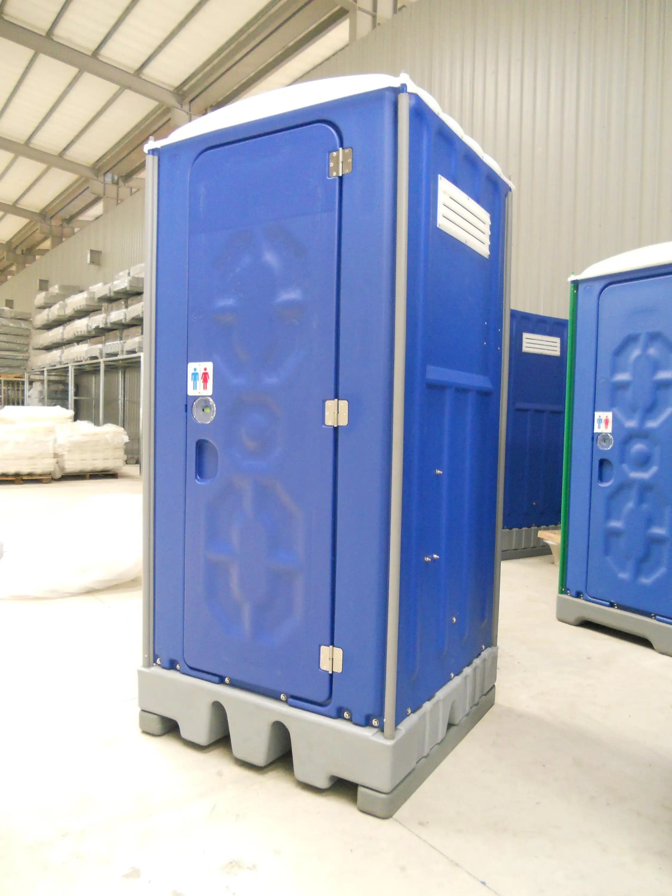Durable Portable Toilets Restroom And High-density Polyethylene Plastic ...