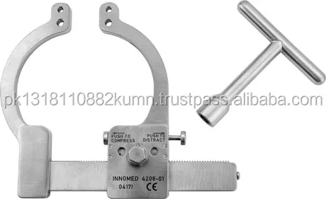 Shoulder Chung Weitlaner Retractor - Buy Surgical Instruments Sialkot ...