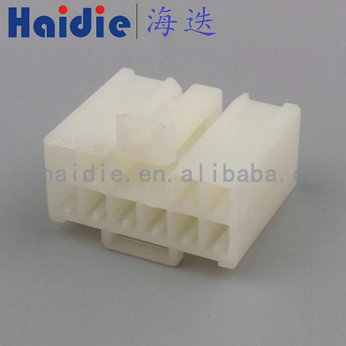 10 Pin Plastic Electrical Auto Series Automobile Line Tail Socket ...