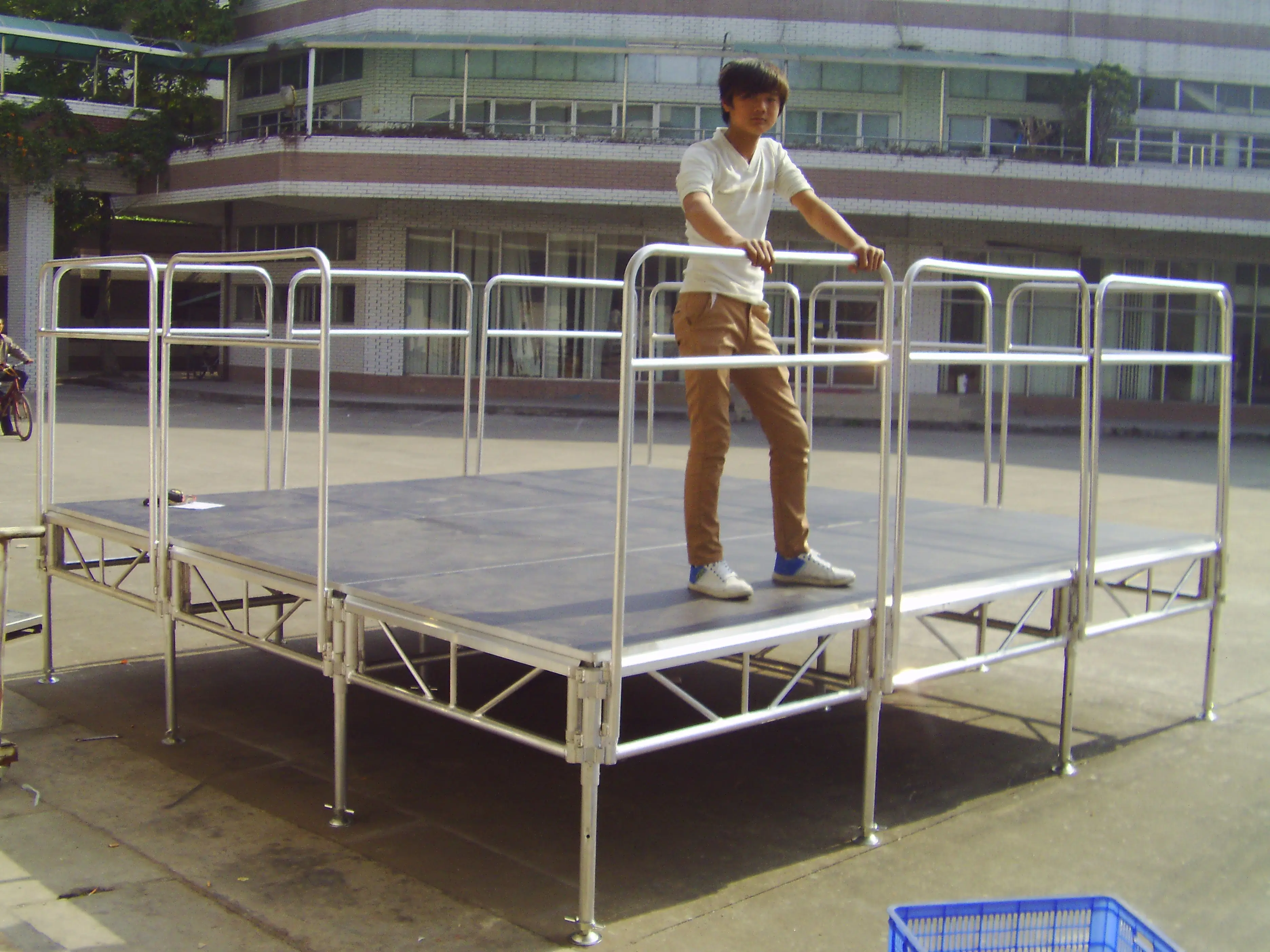 Cheap Outdoor Aluminum Circle Stage Platform for Weddings