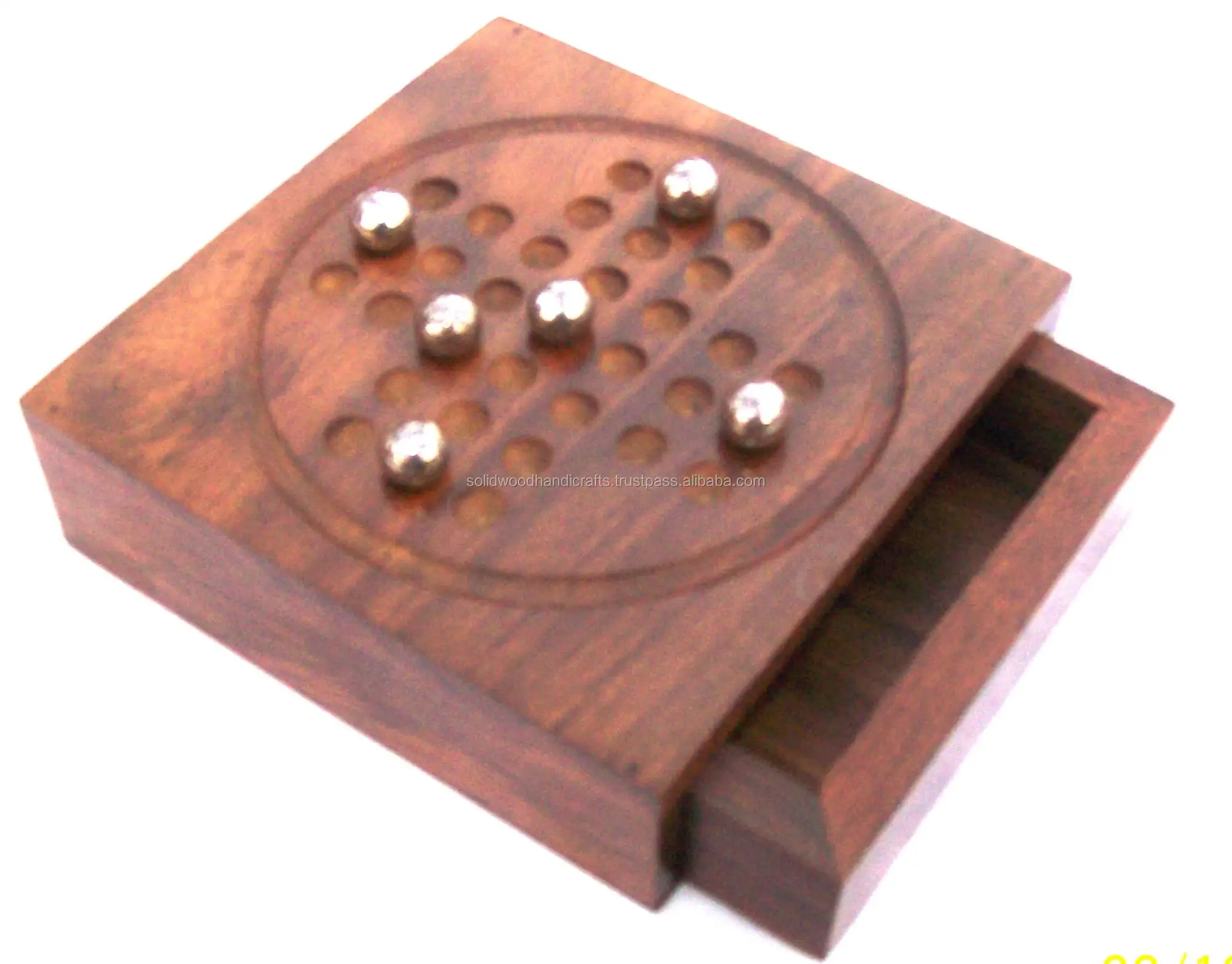 Wooden Handicrafts Wooden Hand Made Tie Tac Teo Game Wooden Latest ...