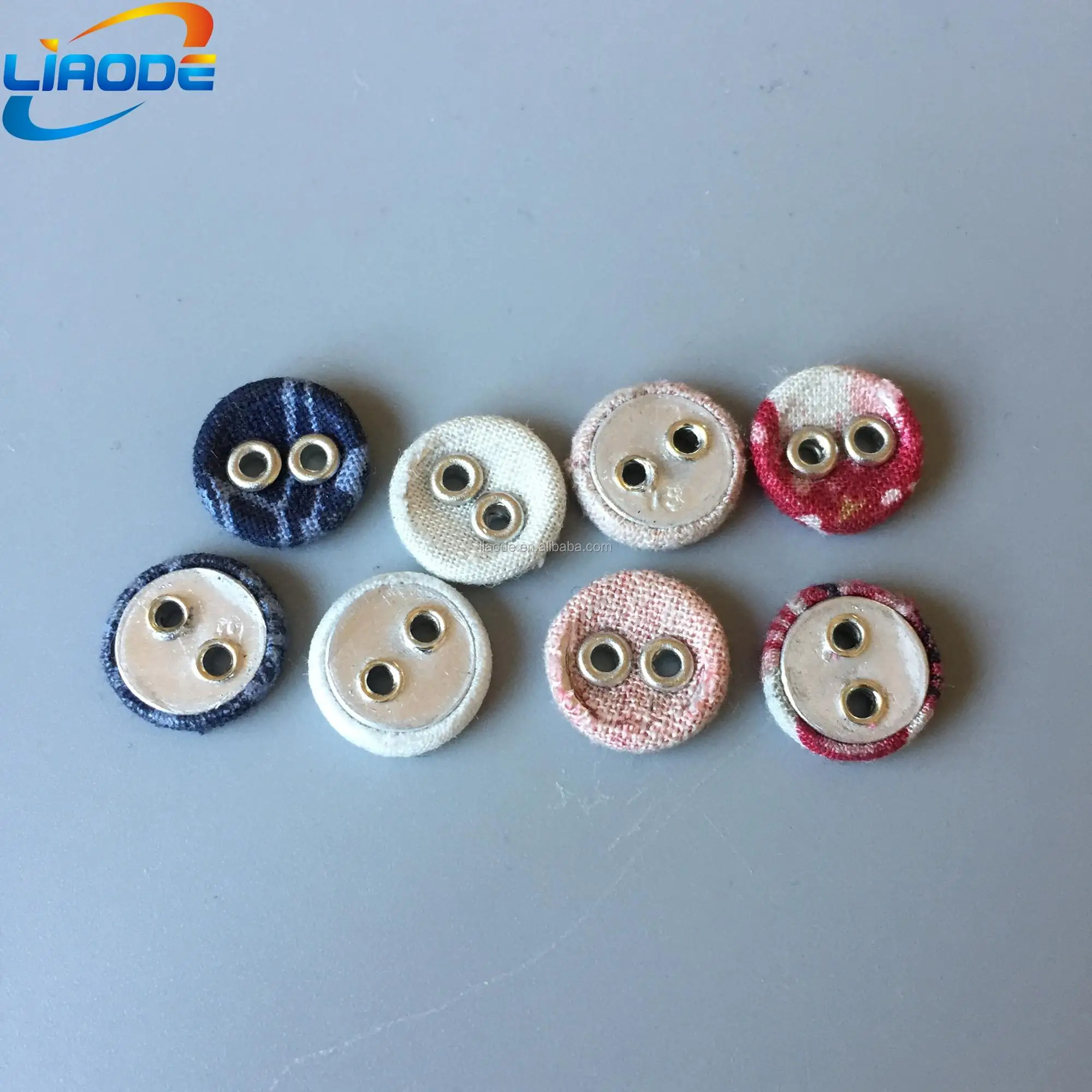 Colorful Two Hole Silver Eyelet Fabric Covered Button For Garments ...