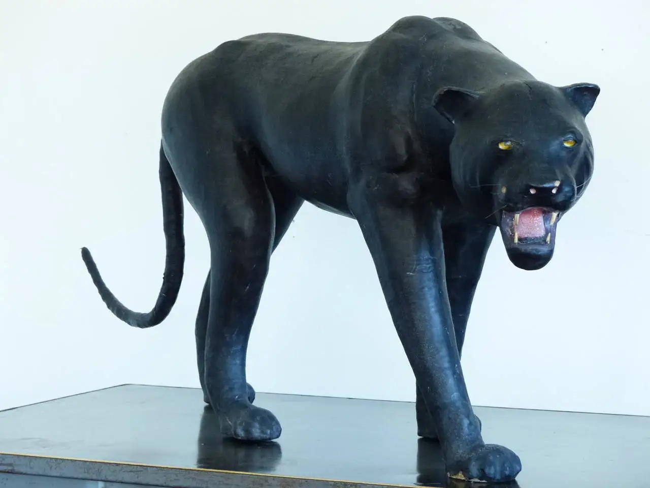 A Grandezza naturale In Resina Bella Elegante Nero Panther Statua di ...