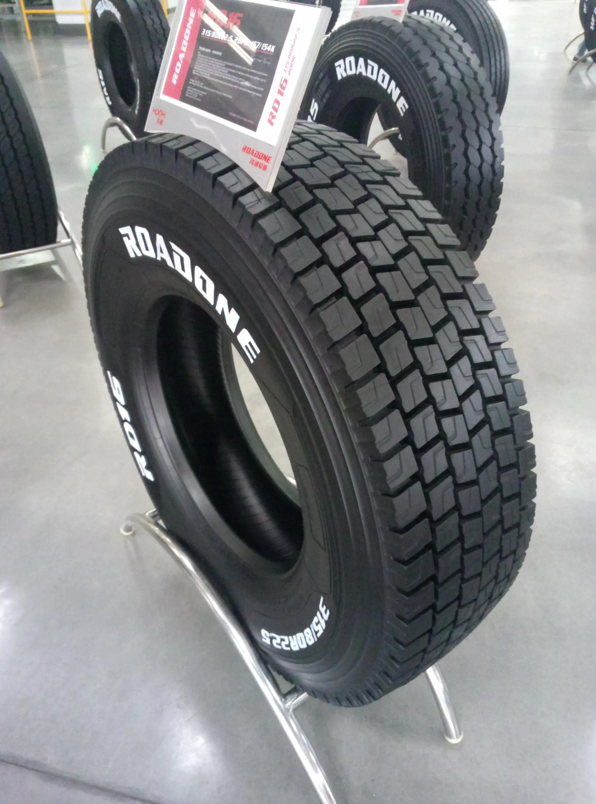 Roadone Made In China Tires 295/80 R22.5 315/80 R22.5 385/65 R22.5 13 ...