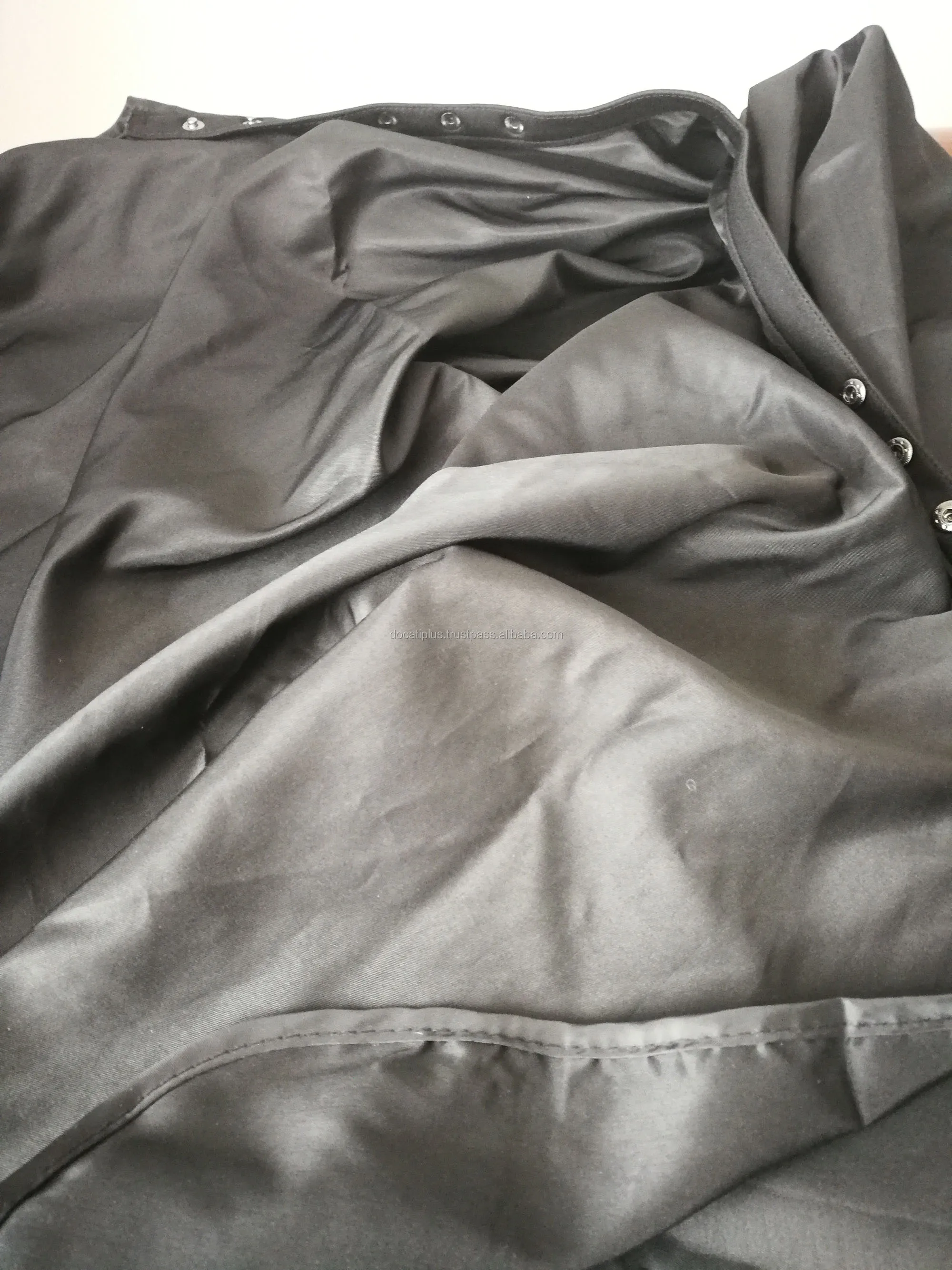 Elastic Collar with Hook Barber Cape - Hair Cutting Cape