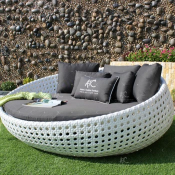 Amazing Design Synthetic Poly Rattan Round Sun Lounger For Outdoor ...