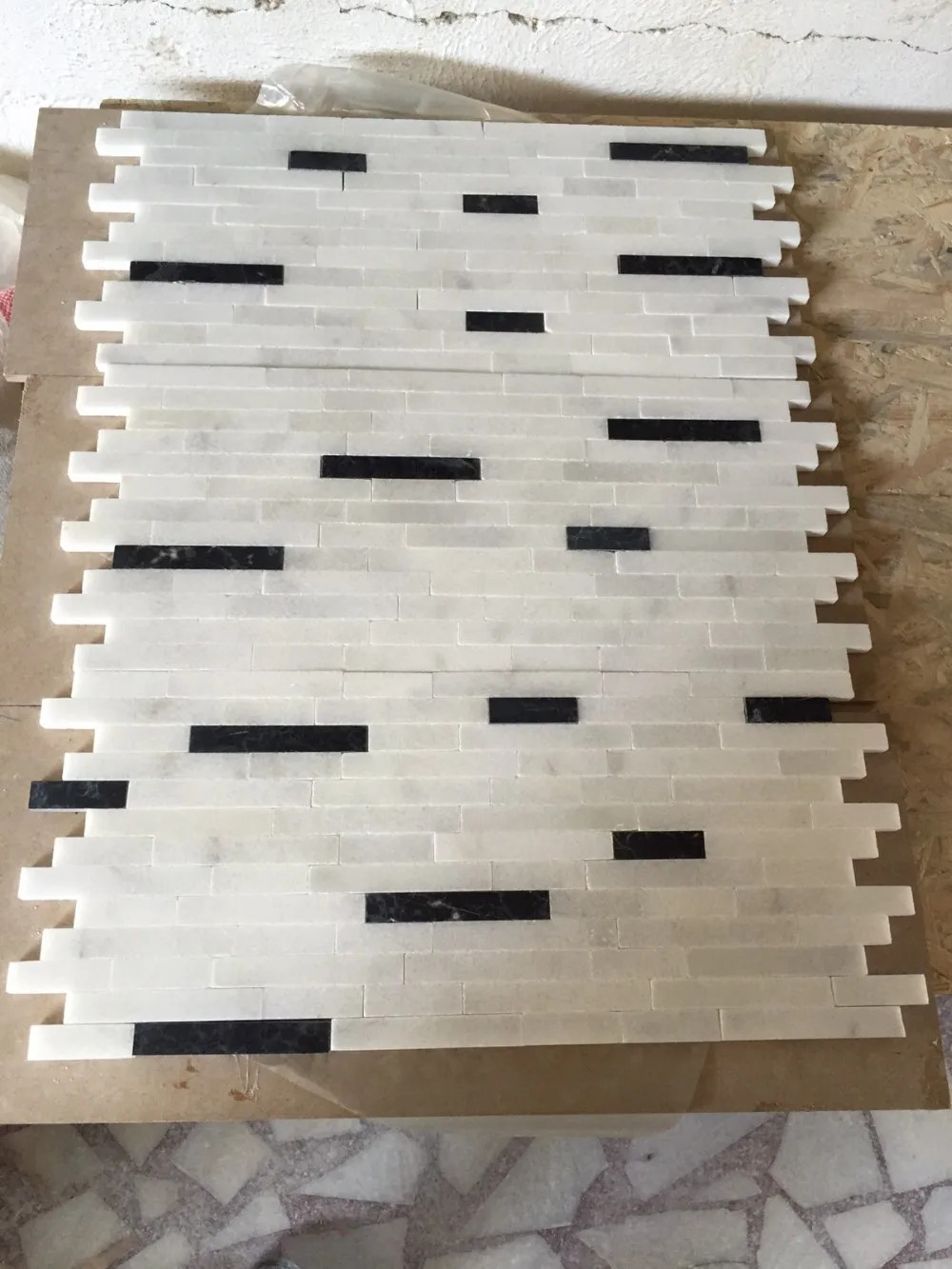 New Fashion High Quality Marble Mosaic Tile Mesh On Mounted Backsplash ...