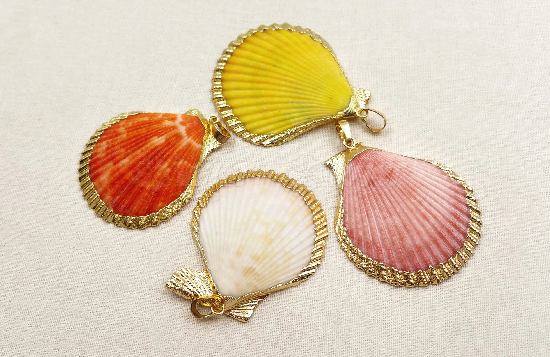24k Gold Plated Shell Jewelry Pendants - Elegant & Durable