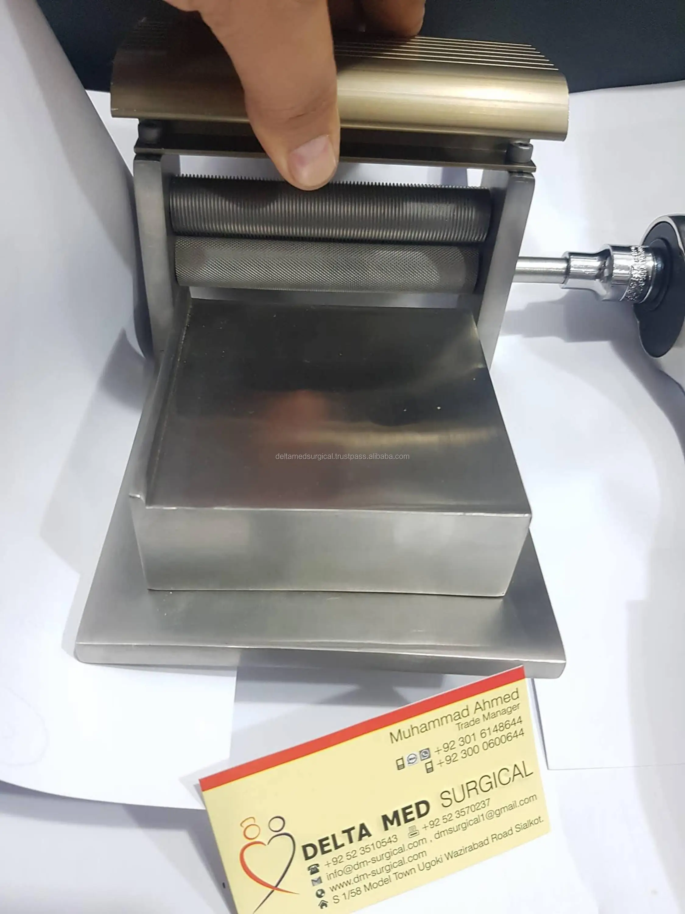 Skin Grafting Mesher / Burns Surgery Instruments - Buy Skin Grafting ...