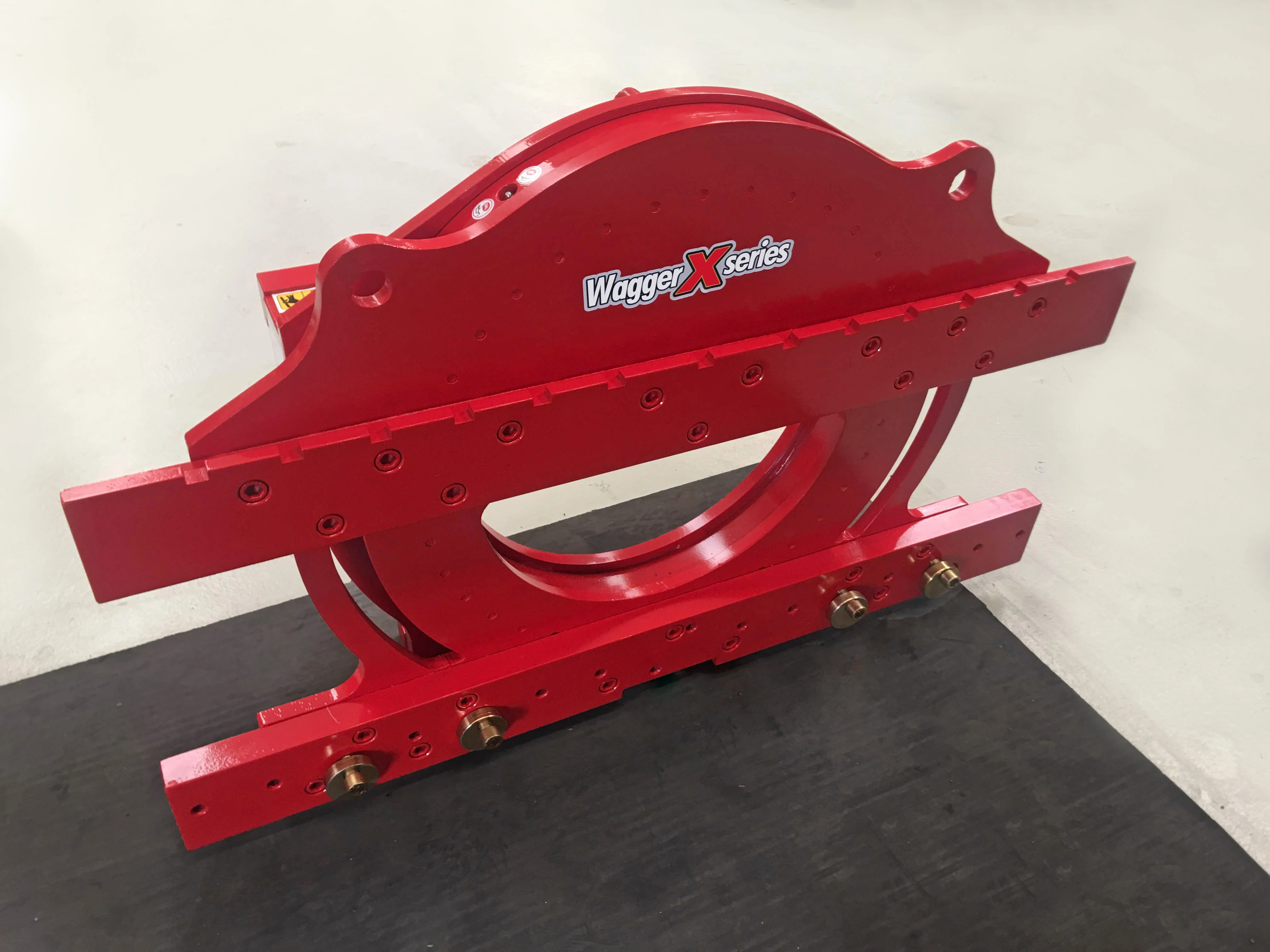 360 Degree Box Rotator Attachment for Forklift - Wagger Attachments