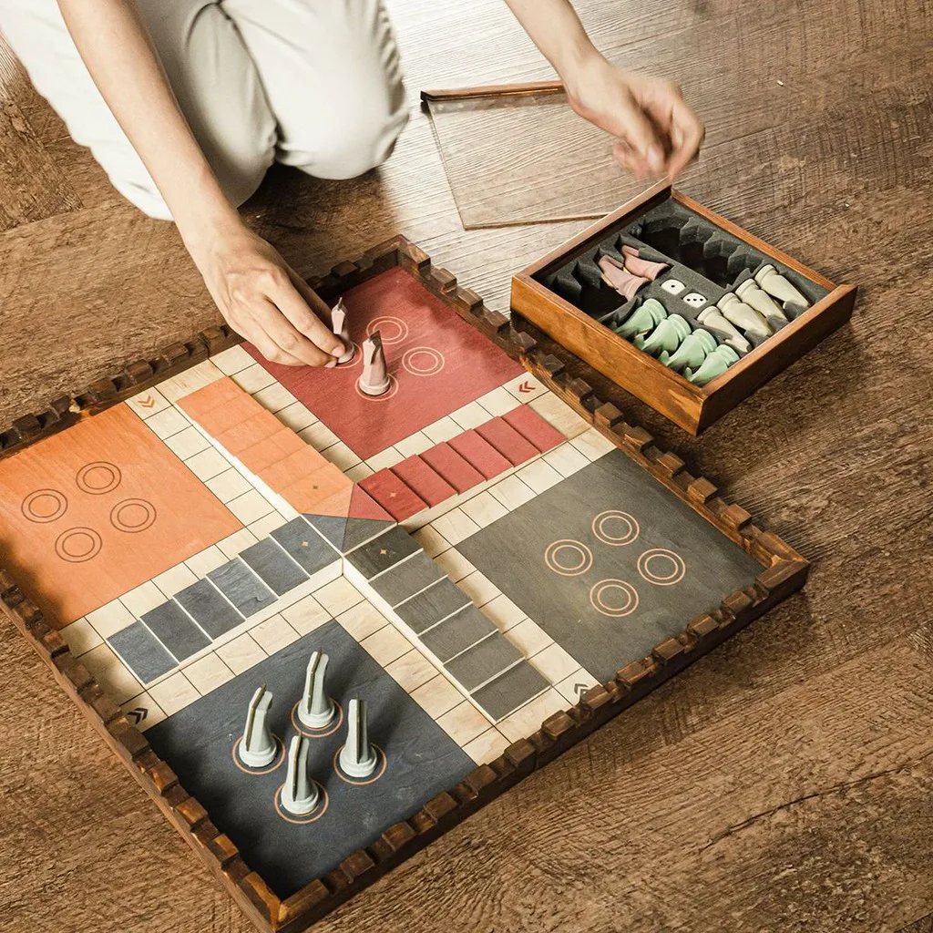 Premium Ingenious Wooden Handmade Parcheesi/ Pachisi/ Flag Seahorses ...