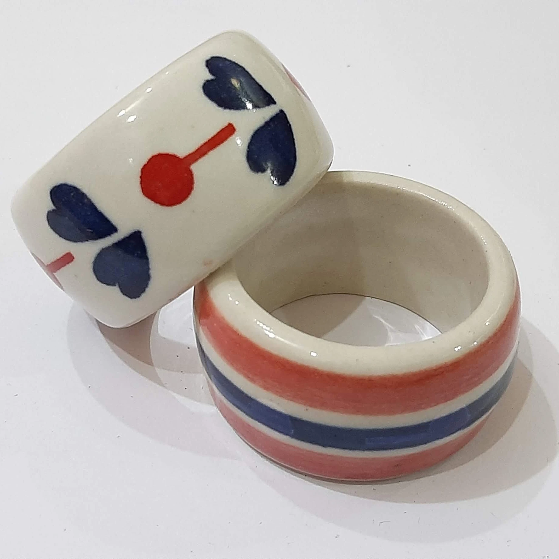 Red And Blue Detailing Ceramic Napkin Rings - Buy Porcelain Napkin ...