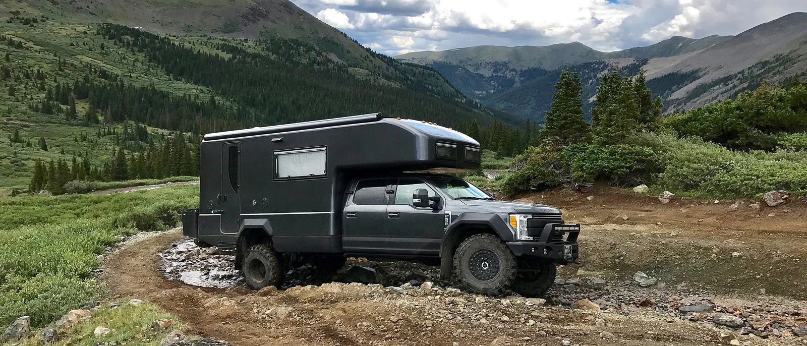 F550 Luxury Fiberglass RV Motorhome & Truck Camper for Sale